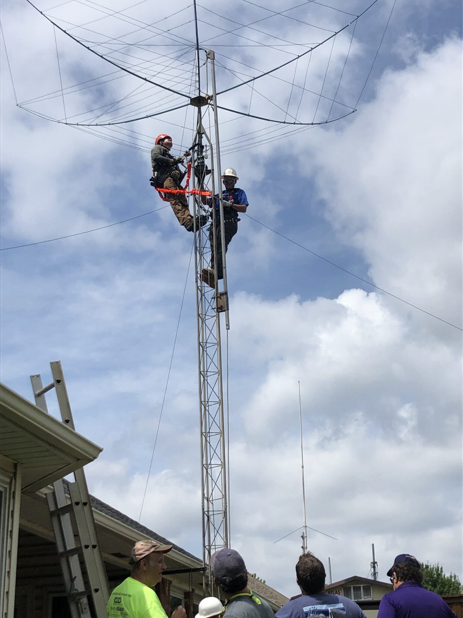 Hurst Club Antenna Installation – Hurst Amateur Radio Club